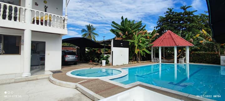 Casa Melgar Piscina Jacuzzi - Melgar