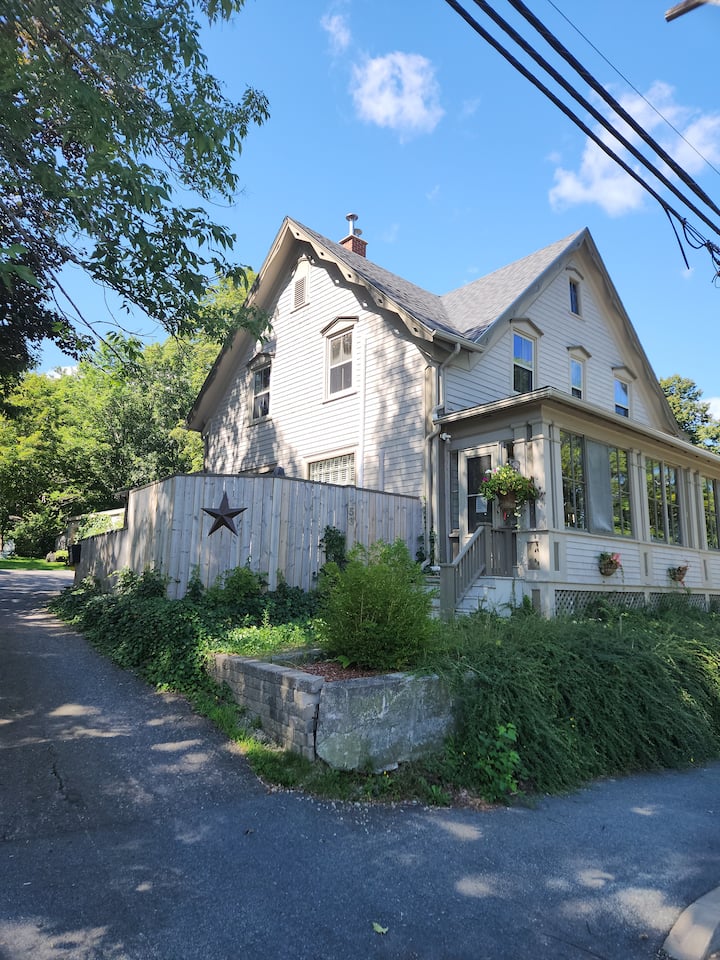 Dan's Place - Bridgewater