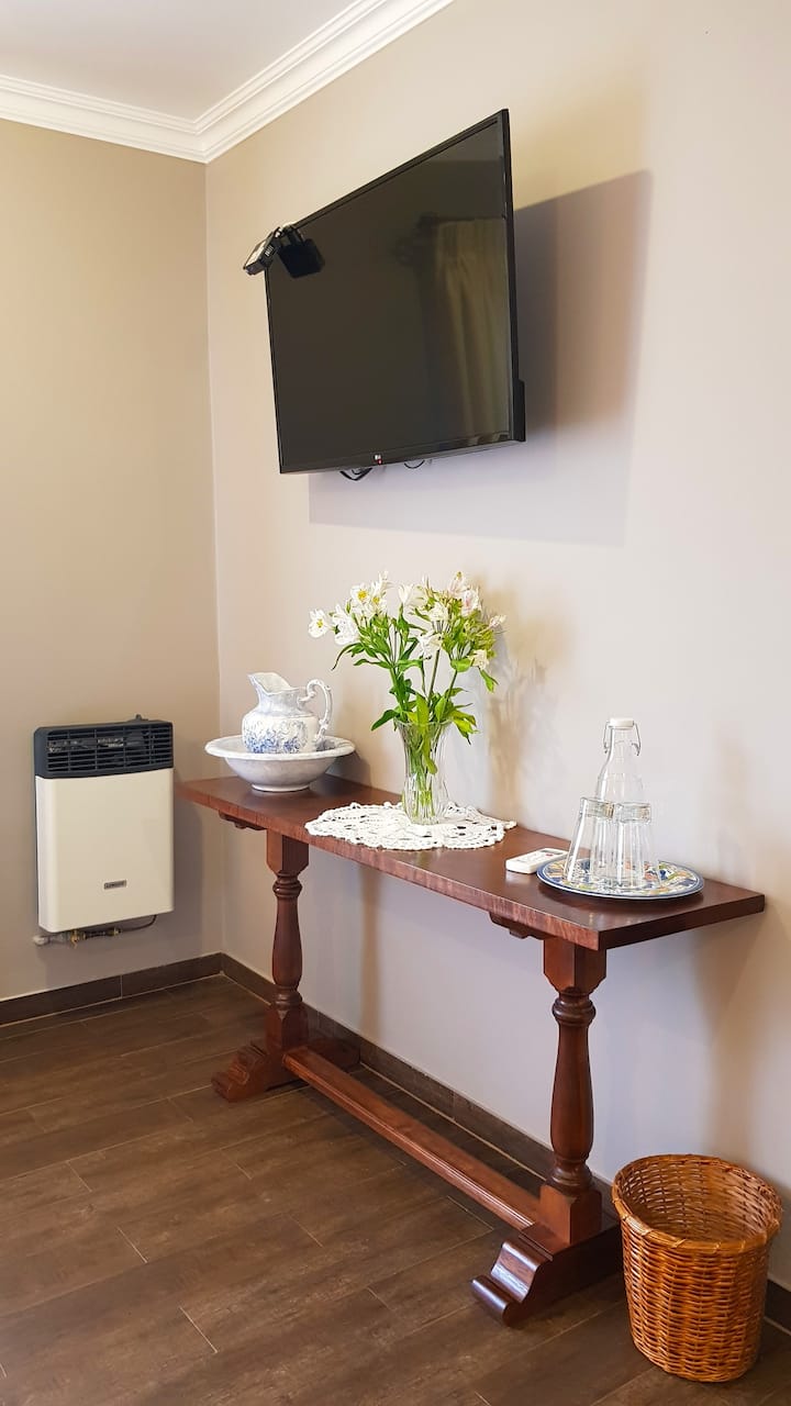 Hotel Solaz Bella Vista  Suite  P Verdot - Santa Cruz, Chile