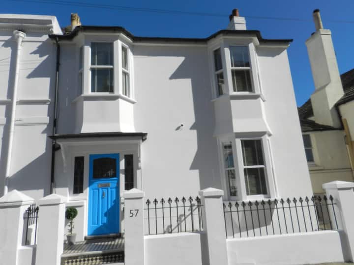 *The Old Bakery * City Centre | Near Station | 3bd - Brighton