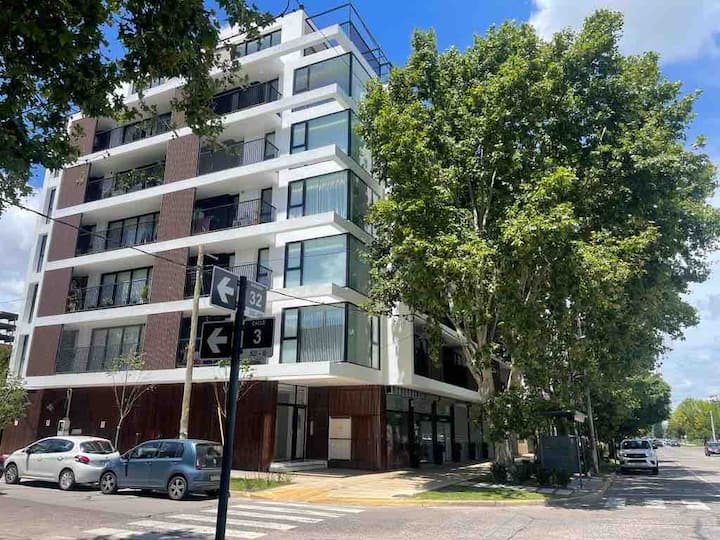 Departamento Nuevo, Moderno Y Luminoso - La Plata, Argentina