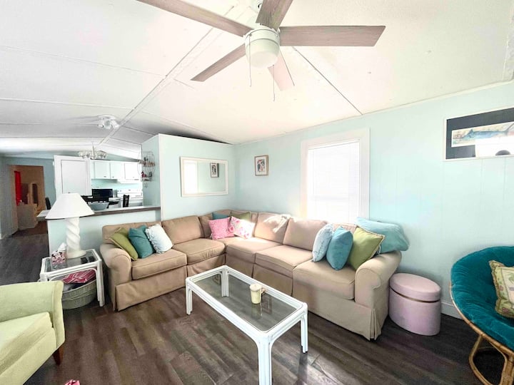 Nothin’ Finzy - 2 Bd/2ba Mobile Home - Atlantic Beach, NC