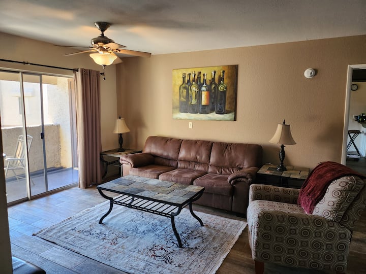Cute Updated Condo Close To Scottsdale! - Phoenix, AZ