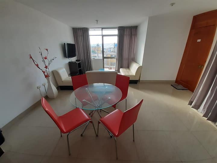 Departamento En El Centro De La Ciudad Con Cochera - Tacna