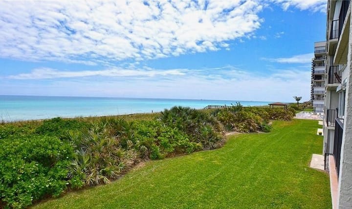 Oceanfront Retreat - Jensen Beach, FL