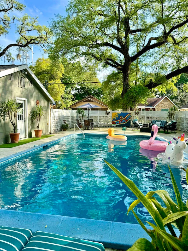Pool House W/huge Yard  Near City Center - 坦帕