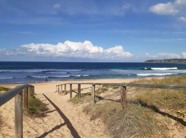 Gorgeous Beachside Apartment 2 Mins Walk To Beach - Northern Beaches Council