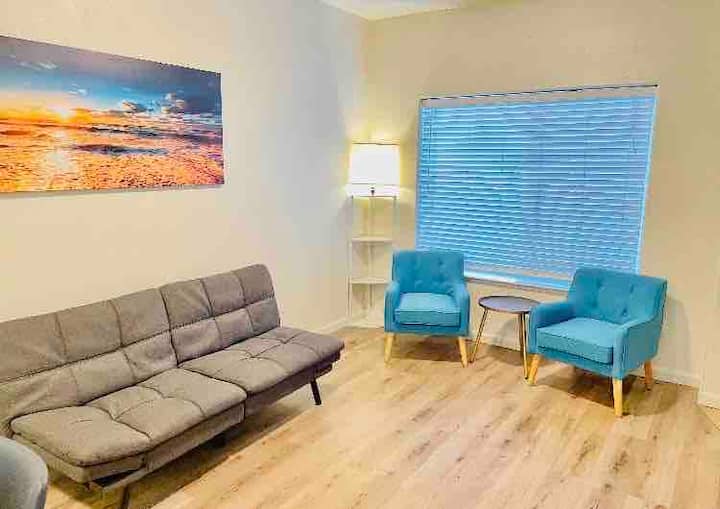 Duplex Townhouse/4 Bd & 4 Baths/sleeps10 - Reno