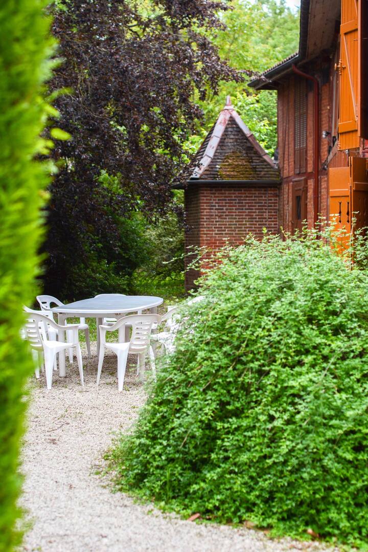 Le Petit Grand Gîte. Authentique Et Rustique. - Dolancourt