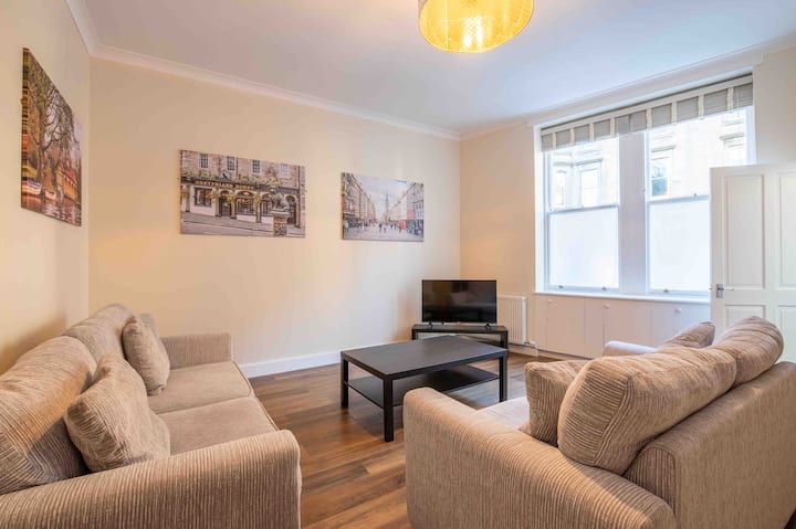 Delightful 2 Bedroom Central Location Home - Edinburgh