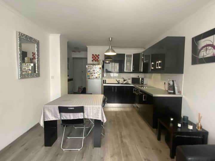 Cosy Faux T3 Avec Clim à 5 Min à Pied De La Mer - Tolone