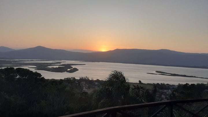 Casa Com Vista Espetacular Para O Mar E A Lagoa - Garopaba