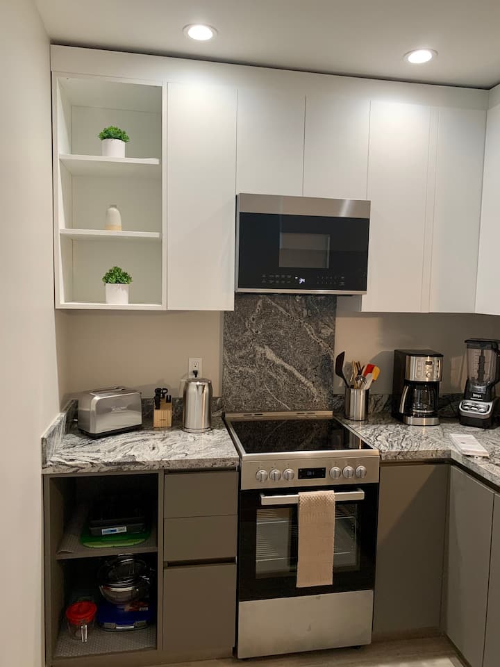 Brand New, Modern Studio In Pacific Heights - San Francisco, CA