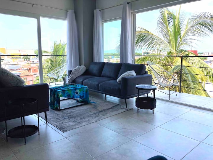 Vallarta View Condo New Modern In Versailles - Puerto Vallarta