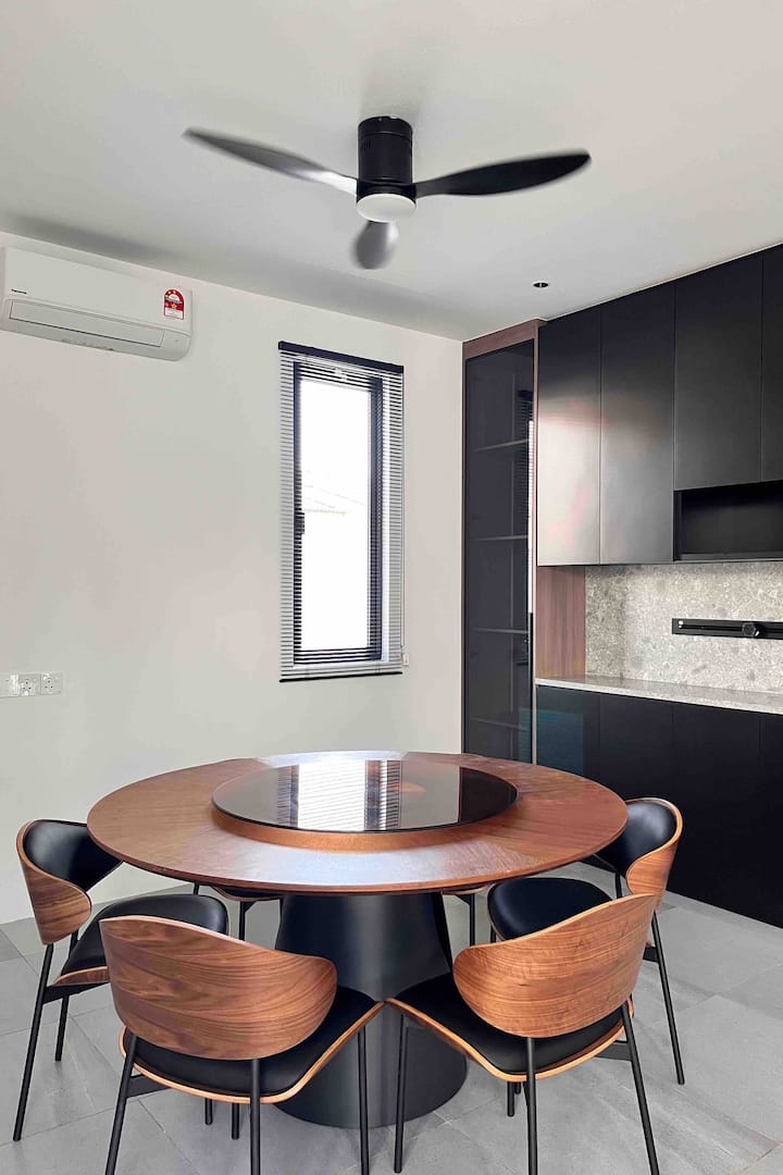 Cozy Room (Private Bathroom) In 2-storey Semi D - Alor Setar
