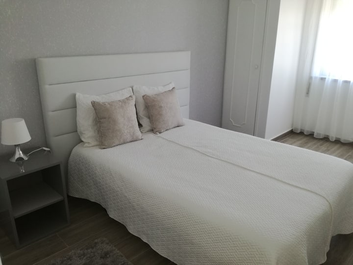 Samuel's House - T1 - Nazaré