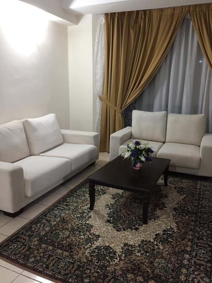 Pj - Amcorp Serviced Suite 1 Bedroom With Wifi/tv - Kuala Lumpur