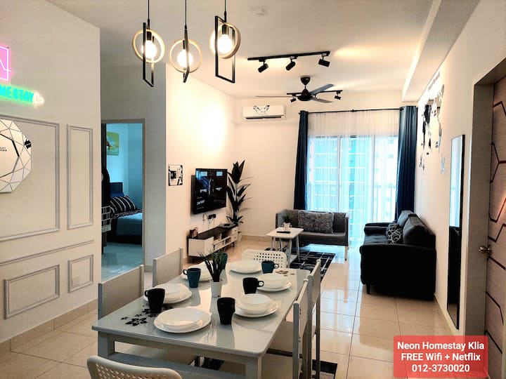 Klia Neon Homestay @ Alanis + Free Wi-fi - Kuala Lumpur Airport (KUL)