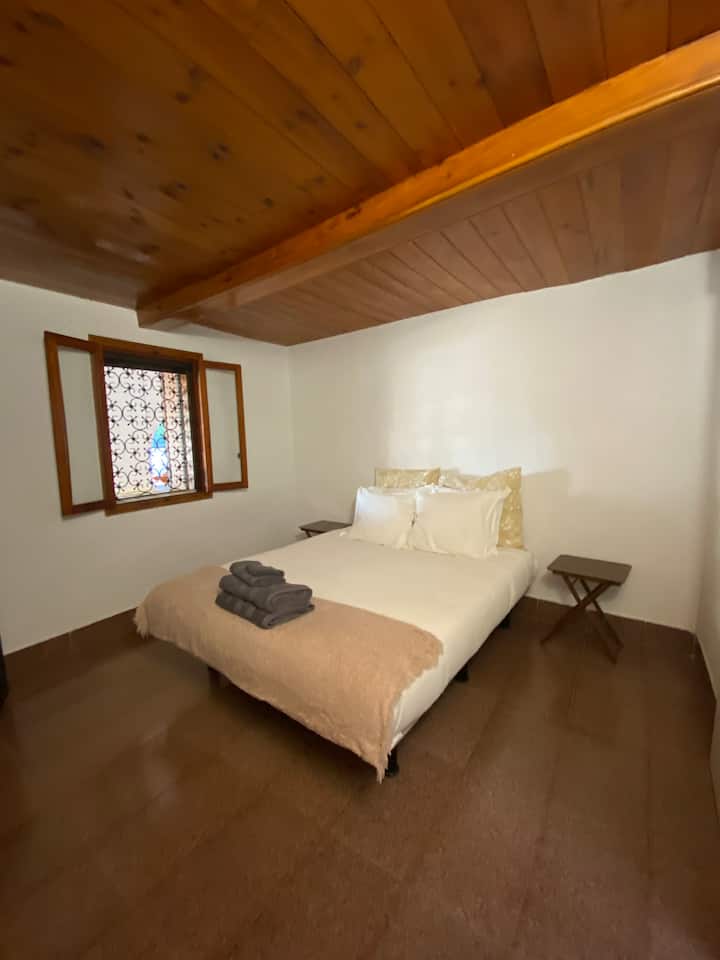 The Pink Suite - Elche