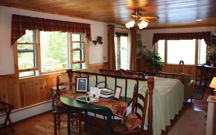 Waterfront Suite With Balcony Adirondack Inn - Saranac Lake, NY