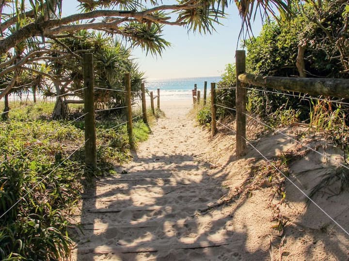Coastal Vacation Home | Ideal For Large Groups - Sunshine Coast Queensland, Australia
