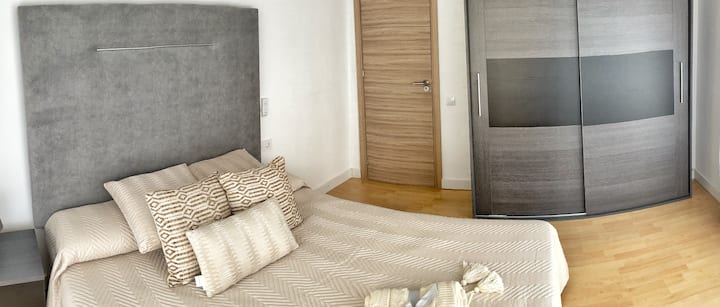 Habitación Doble Junto Al Centro De La Ciudad - Alicante