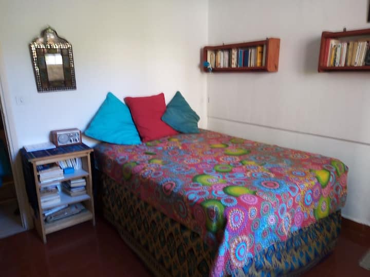 Chambre Calme Ds Appartement Avec Joli Jardin - Cannes