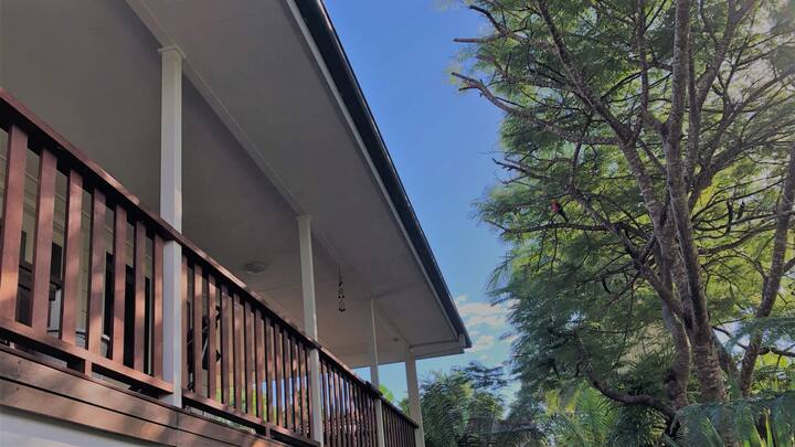 Oka Tree View - Byron Bay