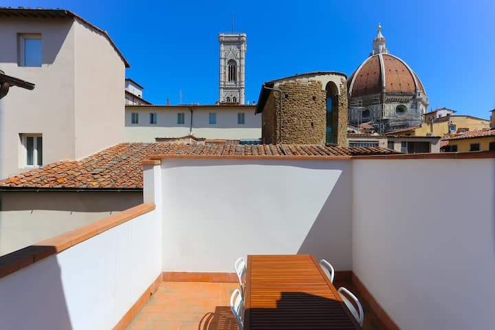 Corso Penthouse.terrace With Duomo View,4bdr 4btr - Italia