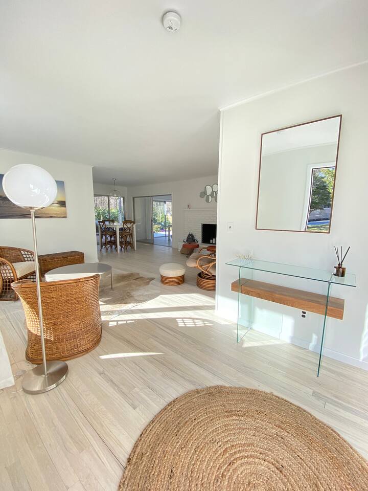 Newly Renovated! Summer Cottage, Walk To The Beach - Amagansett, NY