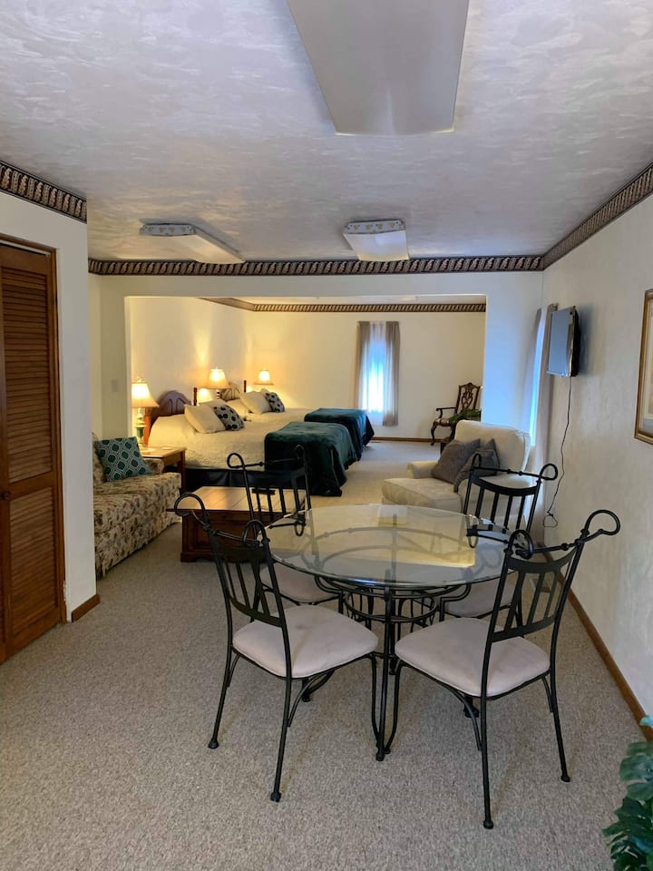 ~ Blue Room @ Infiniti ~ No Cleaning Fee - Freeport, PA