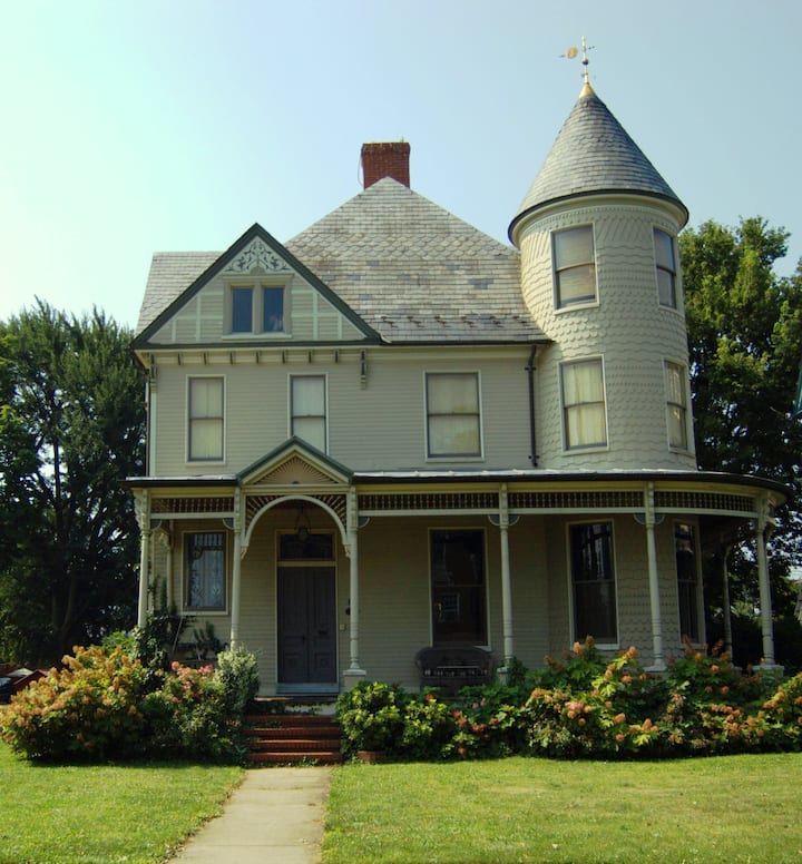 10 Clarke, Historic Downtown: Ross - Frederick, MD