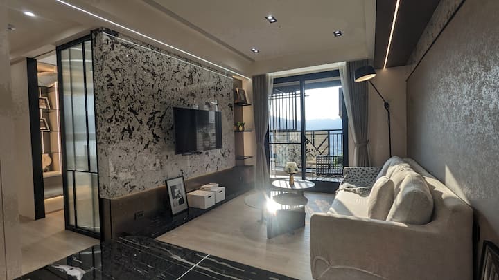 Glamorous Apt W/ Park View Near Kmfa 3 Mins Walk月租 - Kaohsiung City