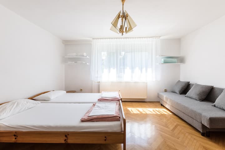 Two Bedroom Apartment With A Garden And Parking - Ljubljana