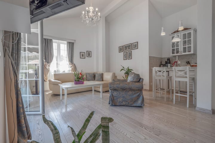 Marinero Apartments-romantic Rooftop Spa Apart. - Budva
