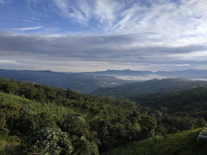 Tulipe Spacious Cottage With A Perfect View - Yunguilla