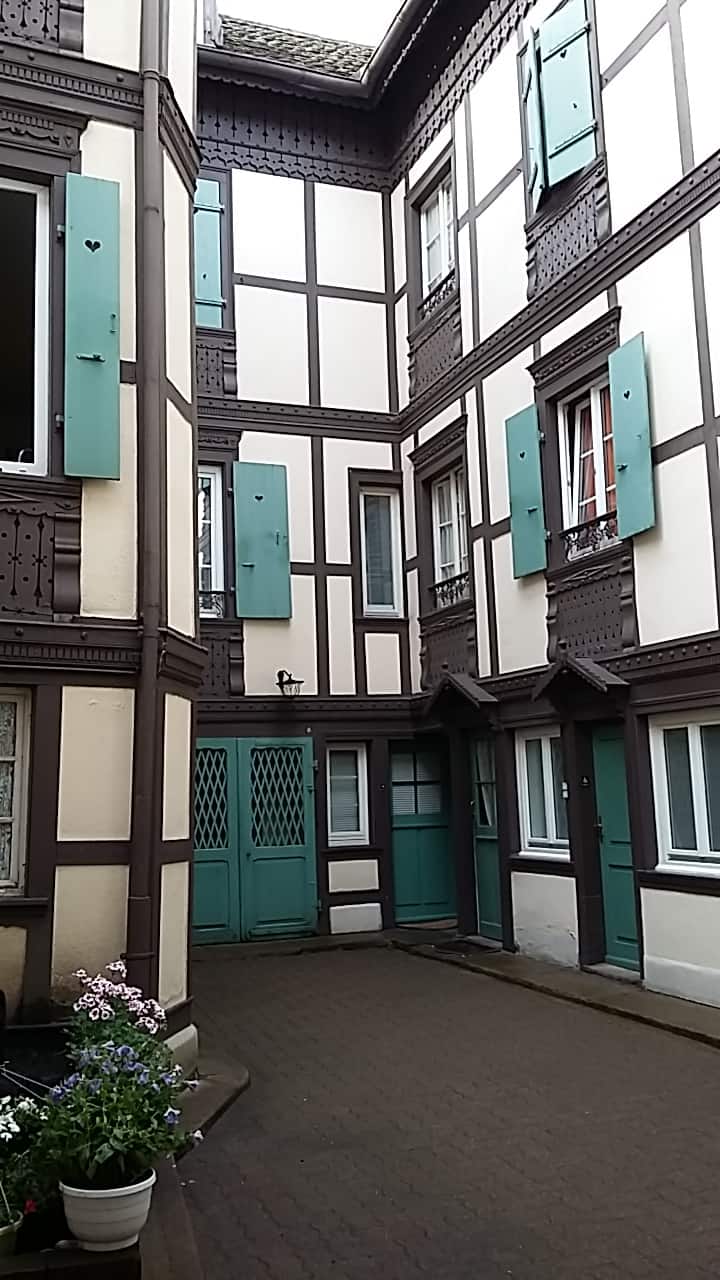 Studio Atypique Ss-combles 1-2p Rénové - Strasbourg