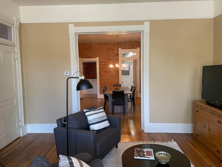 South Central Modern Victorian Apt. #1 - Helena, MT
