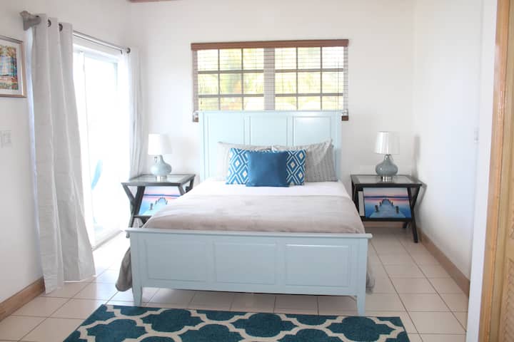 #4 - Townhouse With Mangrove Water View - Nassau