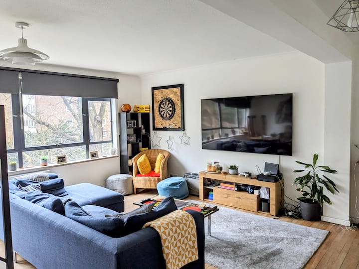 2 Bed Flat In Crystal Palace - Londra
