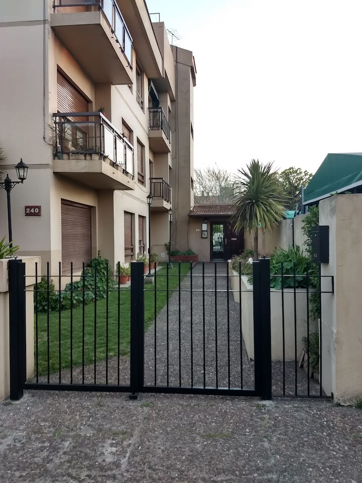 Hermoso Depto Zona Golf Con Cochera Descubierta - Mar del Plata