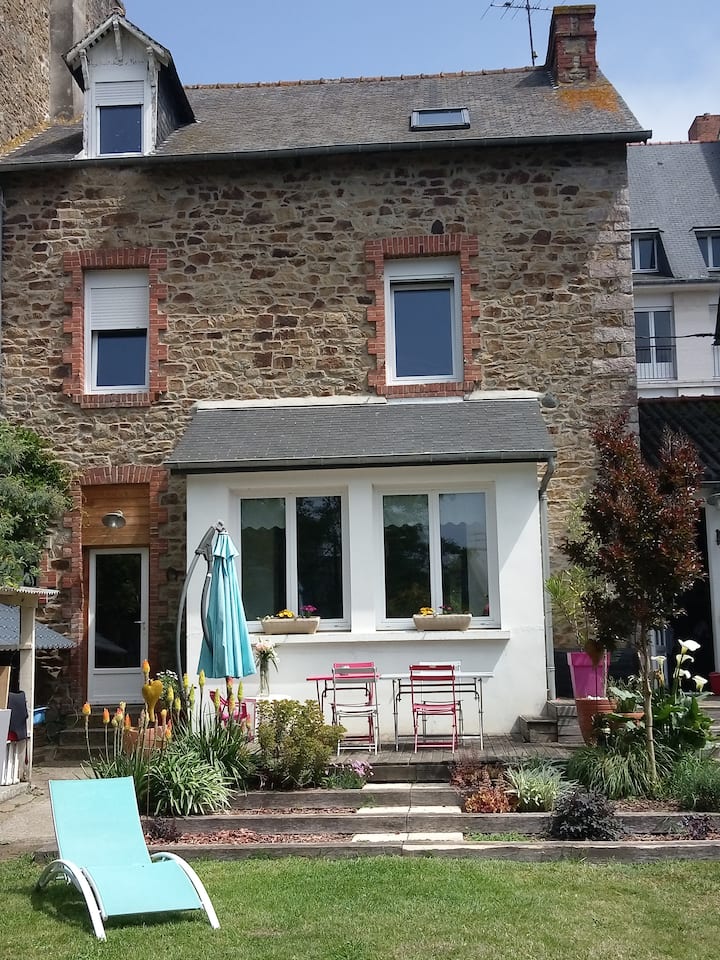 Charmante Maison Entre Armor Et Argoat - Bretagne