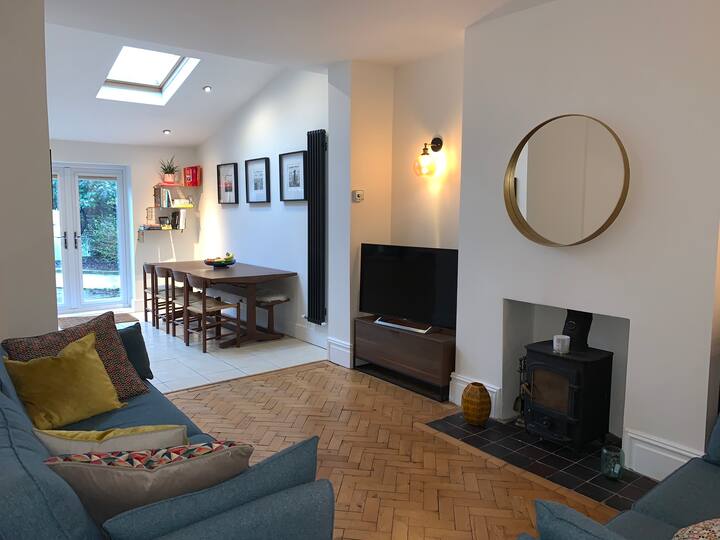 Well Located, Well-equipped, Cosy House In Cardiff - Pontypridd