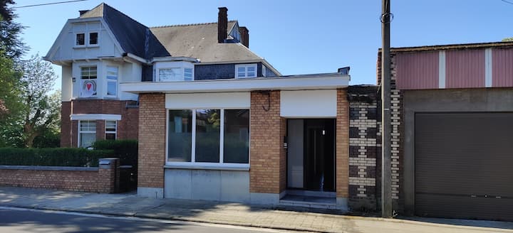 Appartement 2 Chambres à Proximité De La Louvière - La Louvière