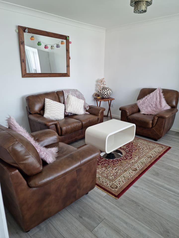 Cosy 2 Bedroom Bungalow With Free Onstreet Parking - Southampton, UK