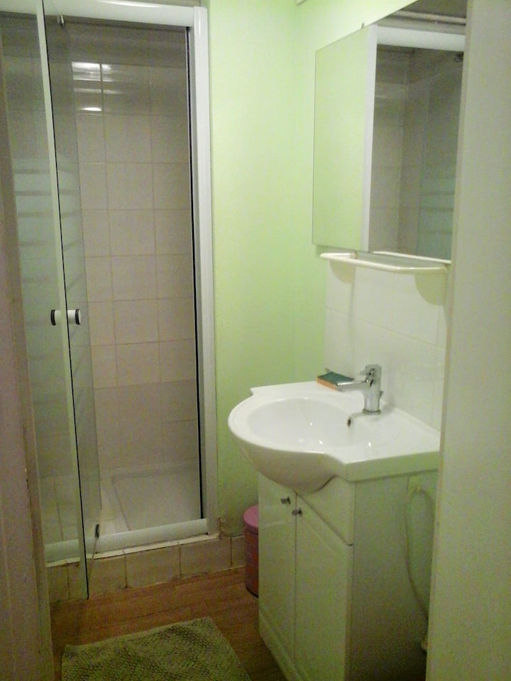 Bel Appartement Au Style Savoyard - Lac de Pormenaz
