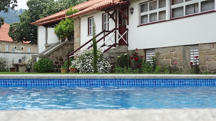 200 M² Casa ∙ 3 Quartos ∙ 8 Hóspedes - São Pedro do Sul