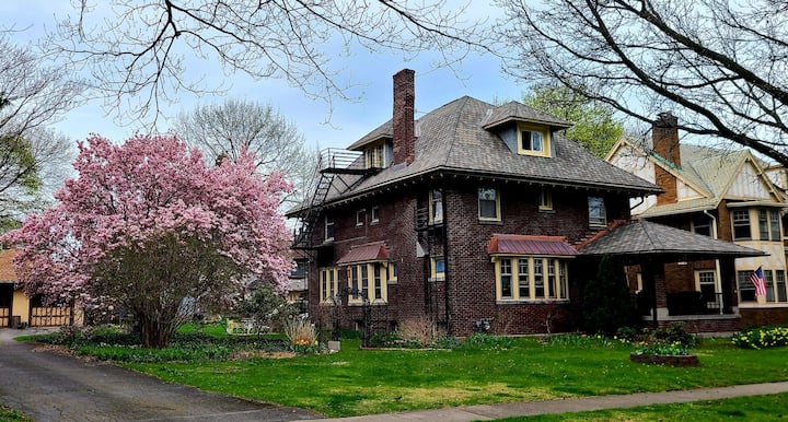 12'x13' Private Room In Boarding House - Rochester, NY