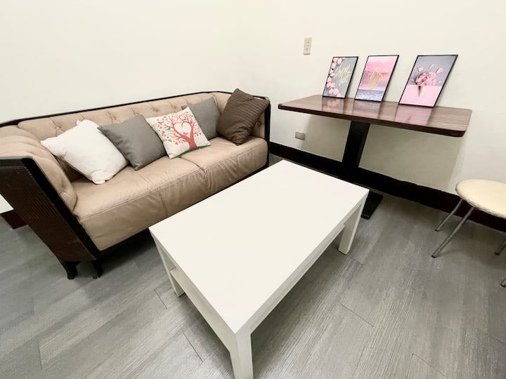 6mins 板橋車站 - New Taipei City