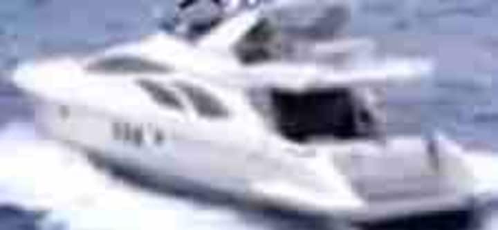 Azimut 62
Island Hopping - Athens